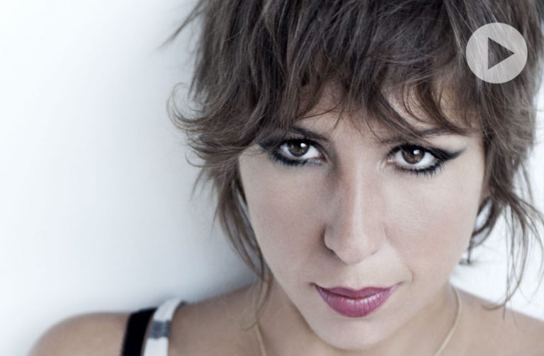 Catherine Major : une vision et des chansons inspirées par les enfants.